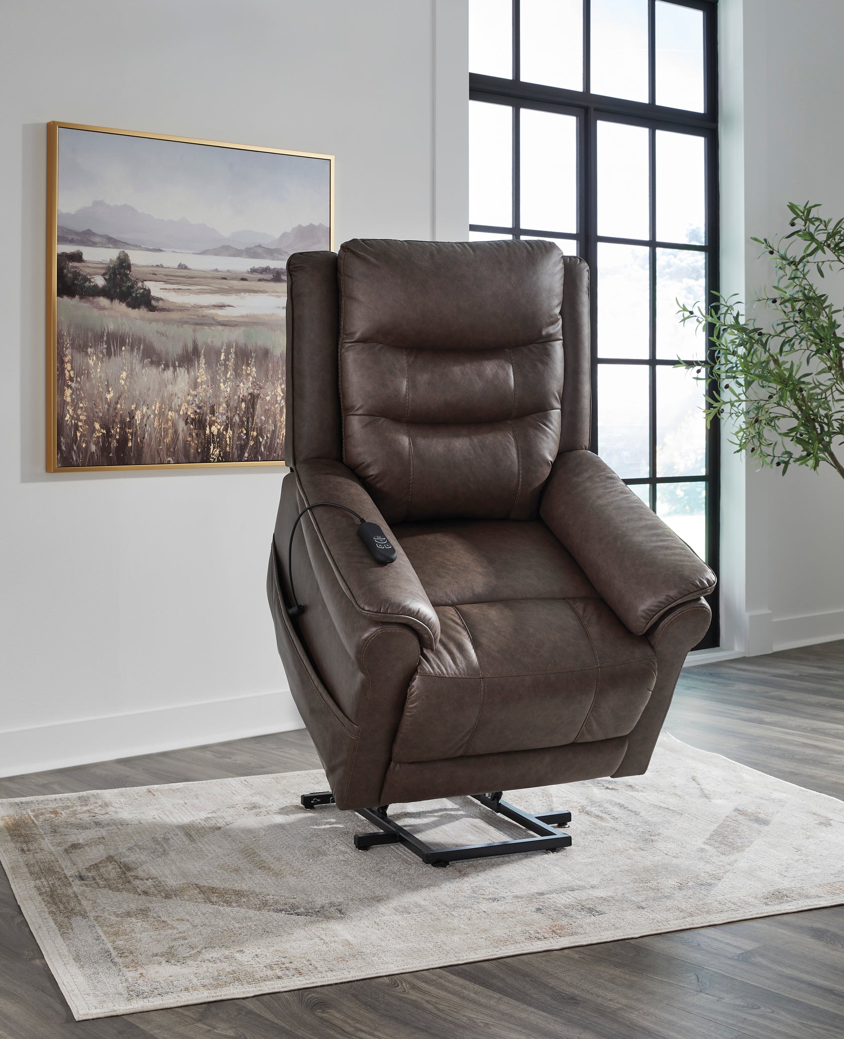 Oatman Power Lift Recliner – Levin Furniture